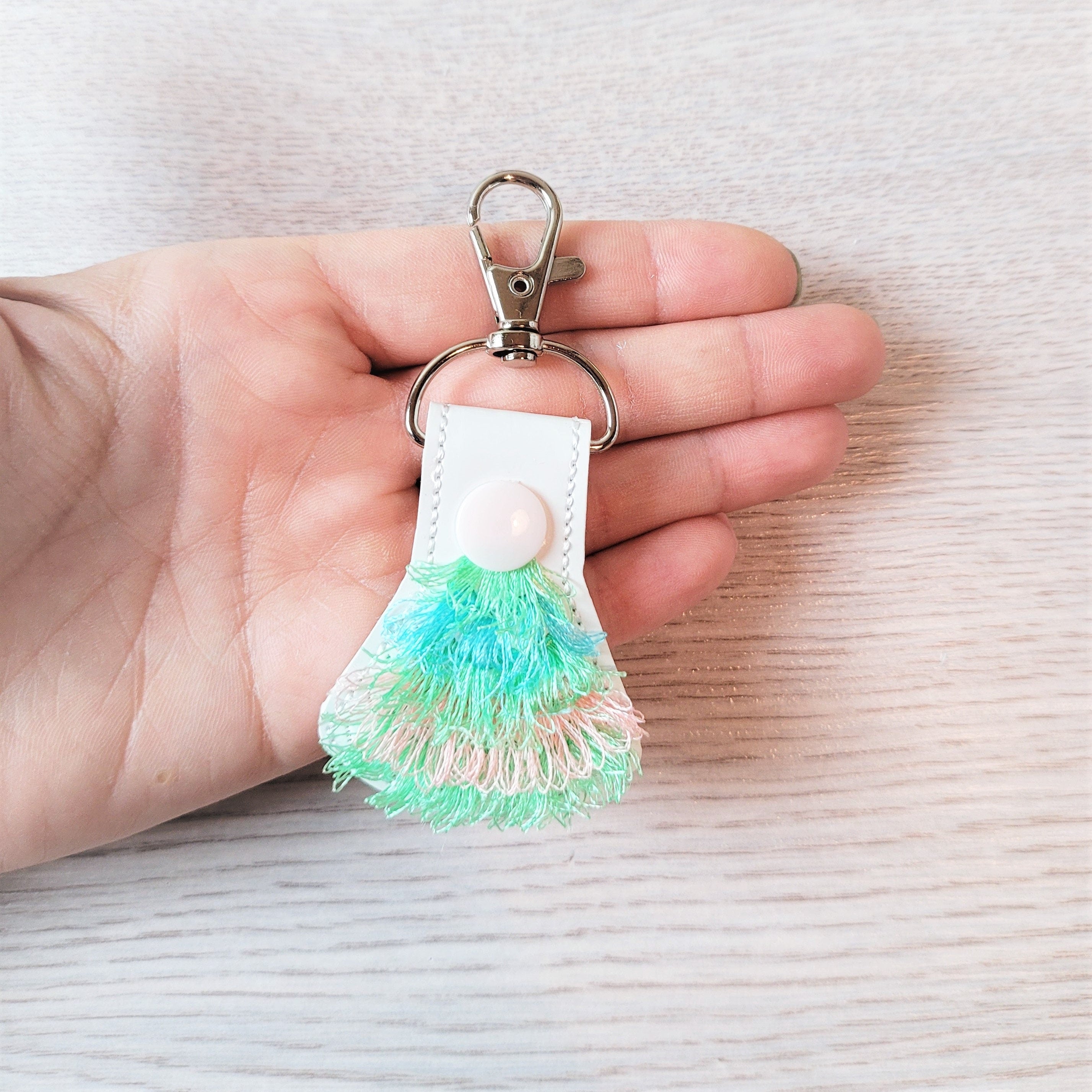 Fringed mini Christmas tree key fob snap tab ITH in the hoop machine ...