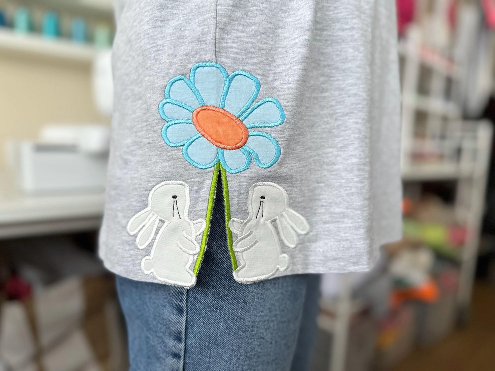 Cute little Easter Bunnies with Flower side split seam cutout side bow ...