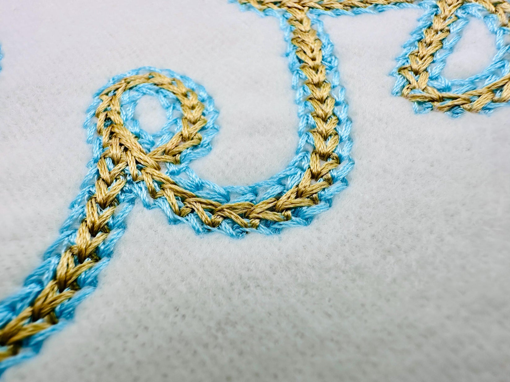 2 Color Chain Font Buckeye – Artapli designs